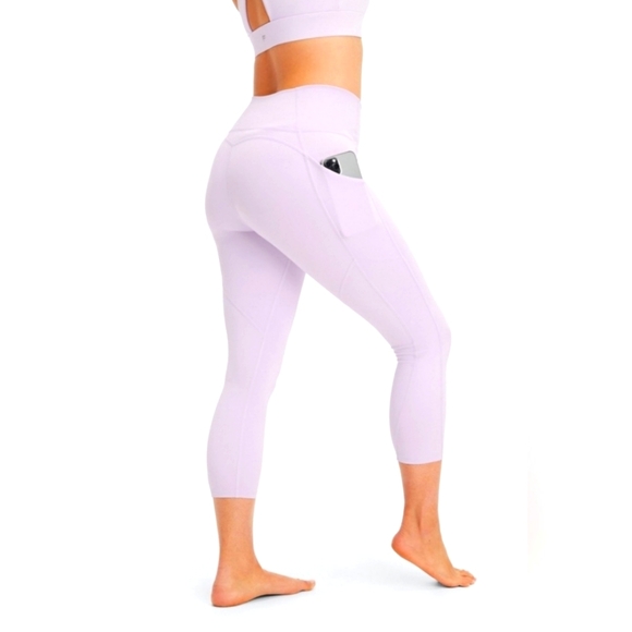 Fabletics | Other | Nwt Fabletics Oasis Pureluxe Highwaisted Capri 2x ...